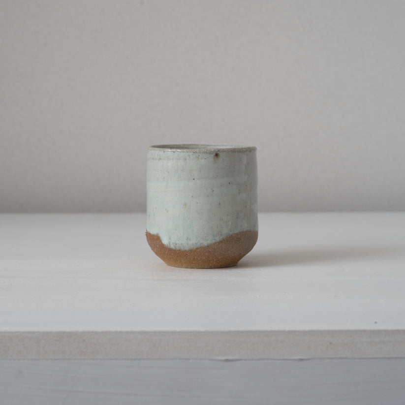 YN27 斑唐津ぐい呑 矢野直人 – 離岸 Gallery & Chanoyu